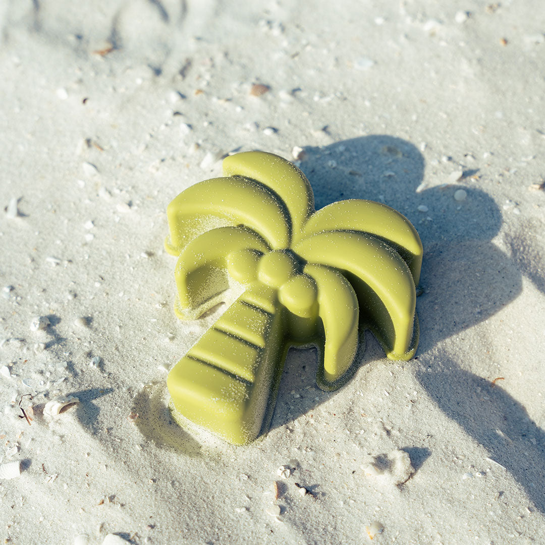 lucys-room-silicone-beach-bucket-toy-play-set – Emerson and Friends